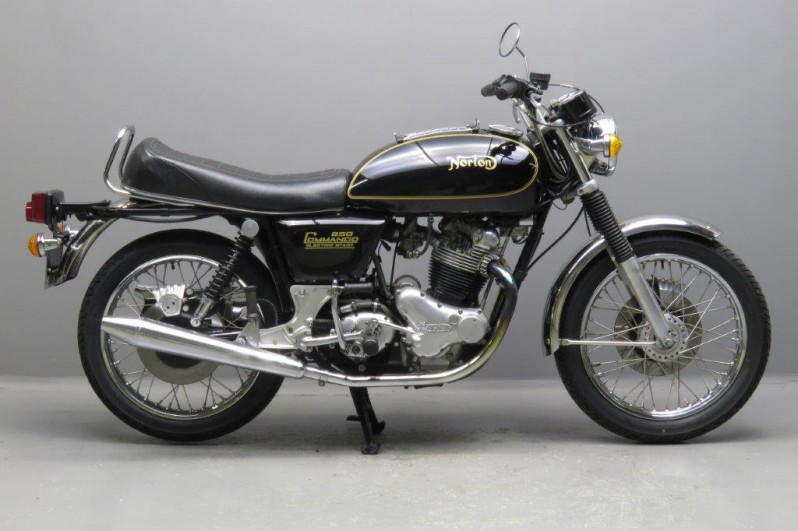 Norton 1975 Commando 850 MK3 828cc 2 cyl ohv 2611 - Yesterdays